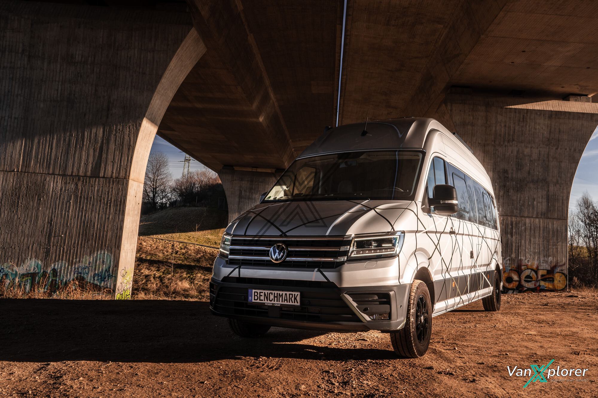 PROJECT BENCHMARK - vanXplorer