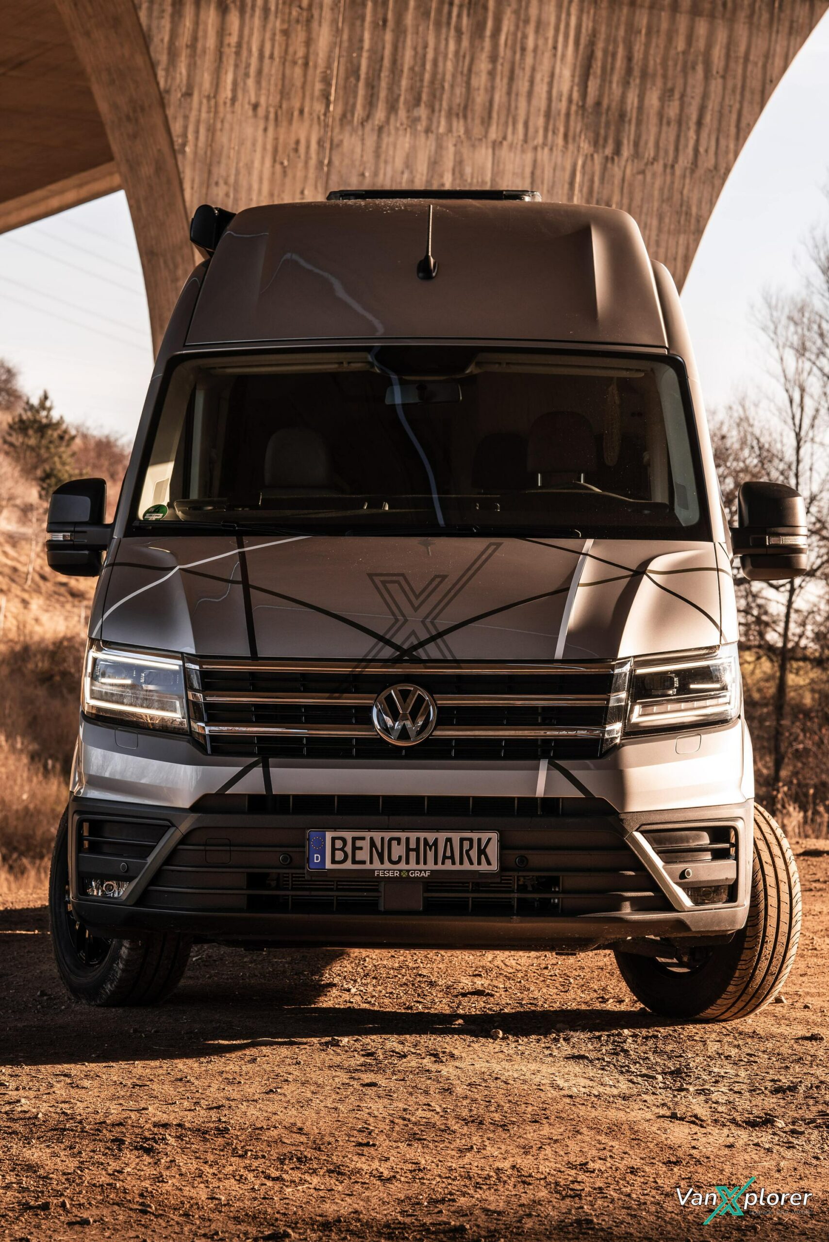 PROJECT BENCHMARK - vanXplorer