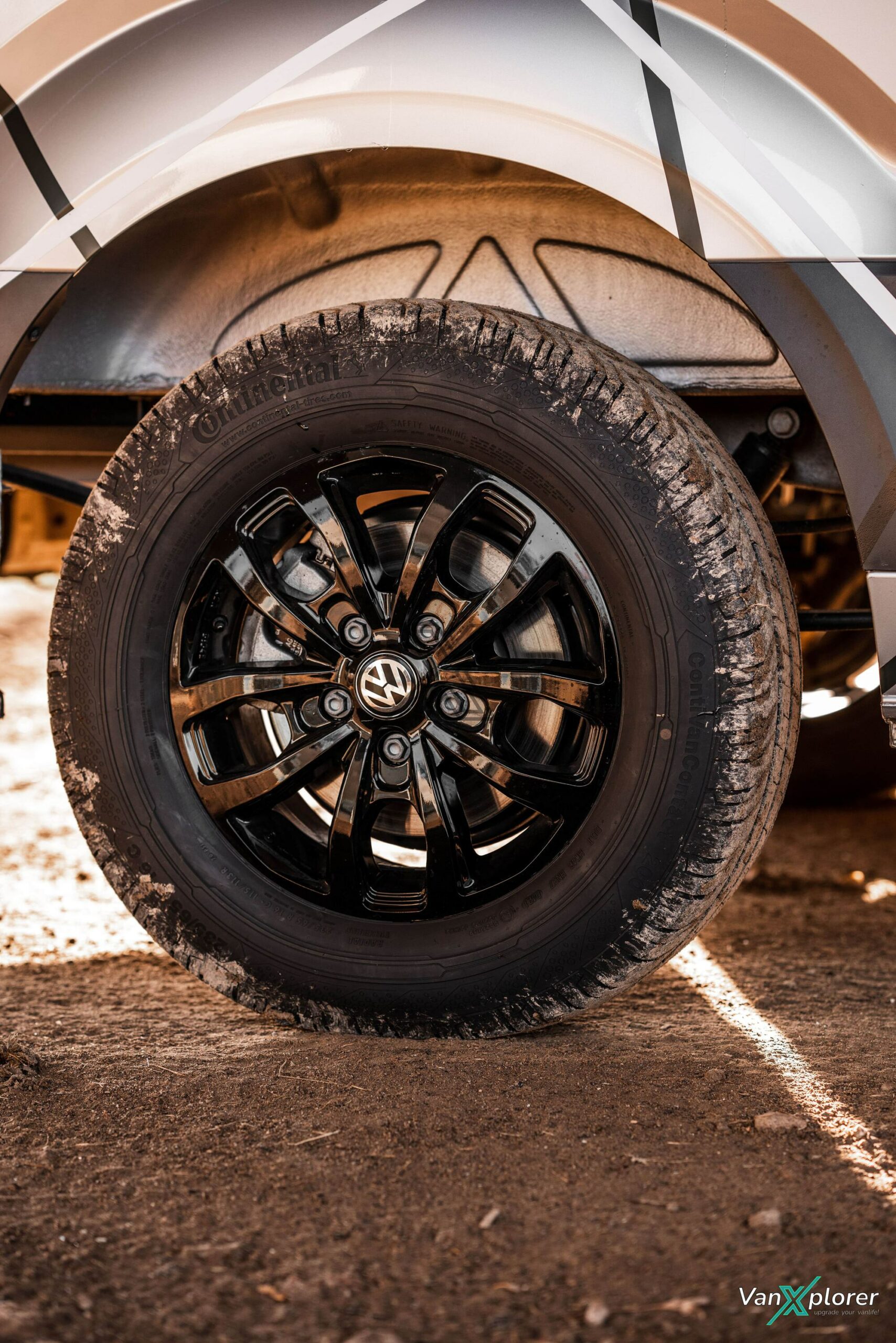 PROJECT BENCHMARK - vanXplorer