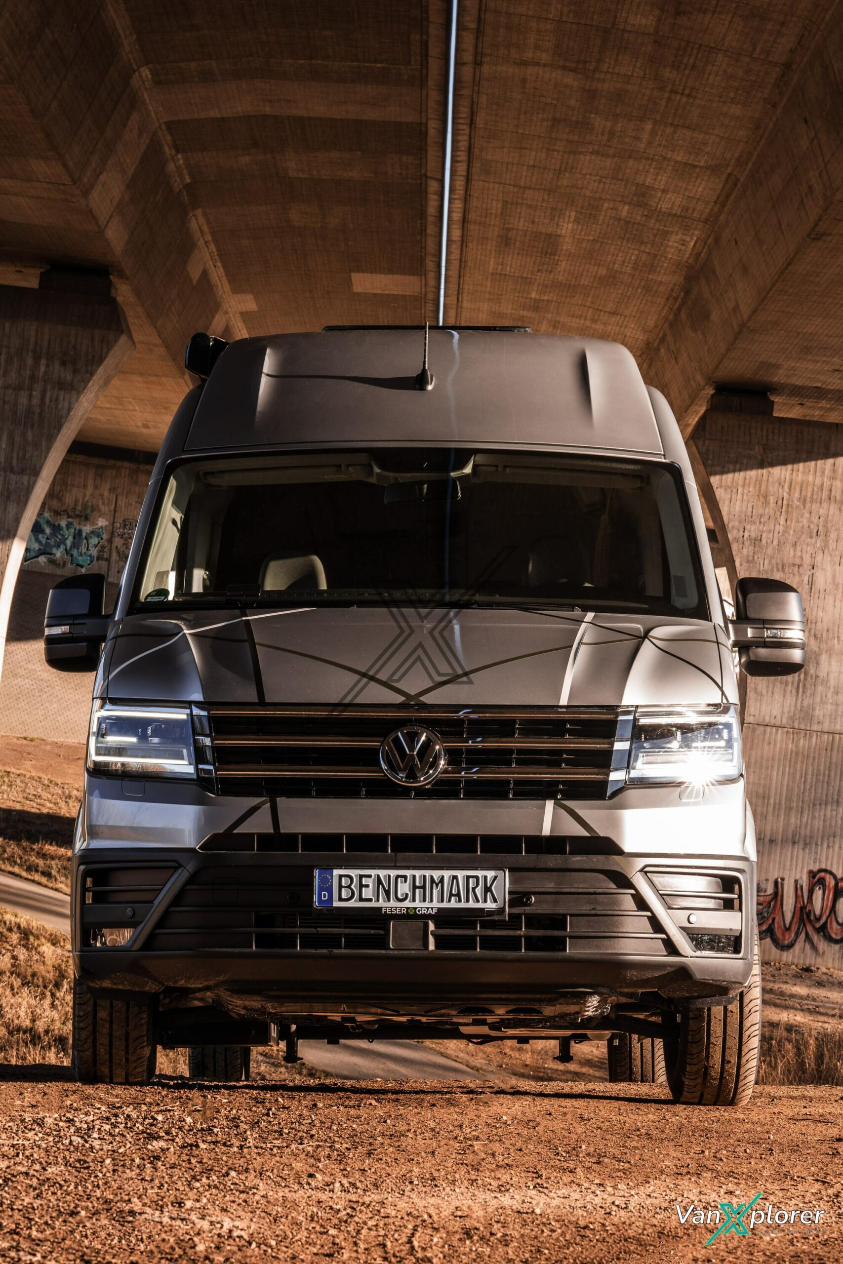 PROJECT BENCHMARK - vanXplorer